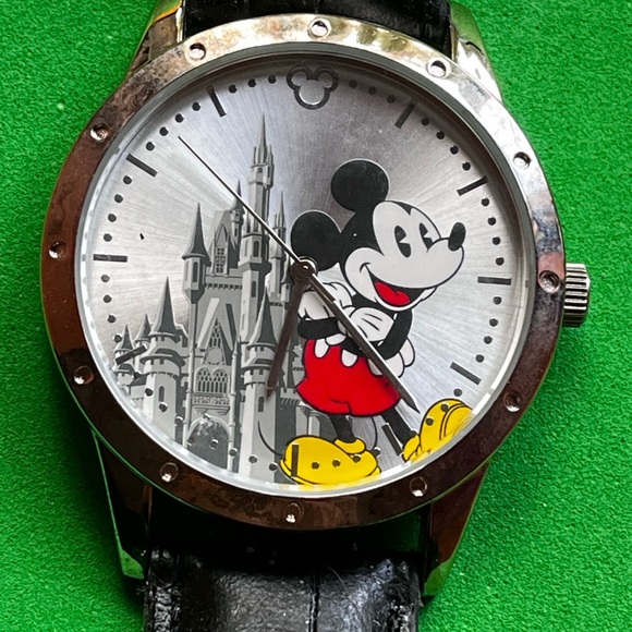 Disney | Accessories | Walt Disney World Limited Release Ladies Mickey ...
